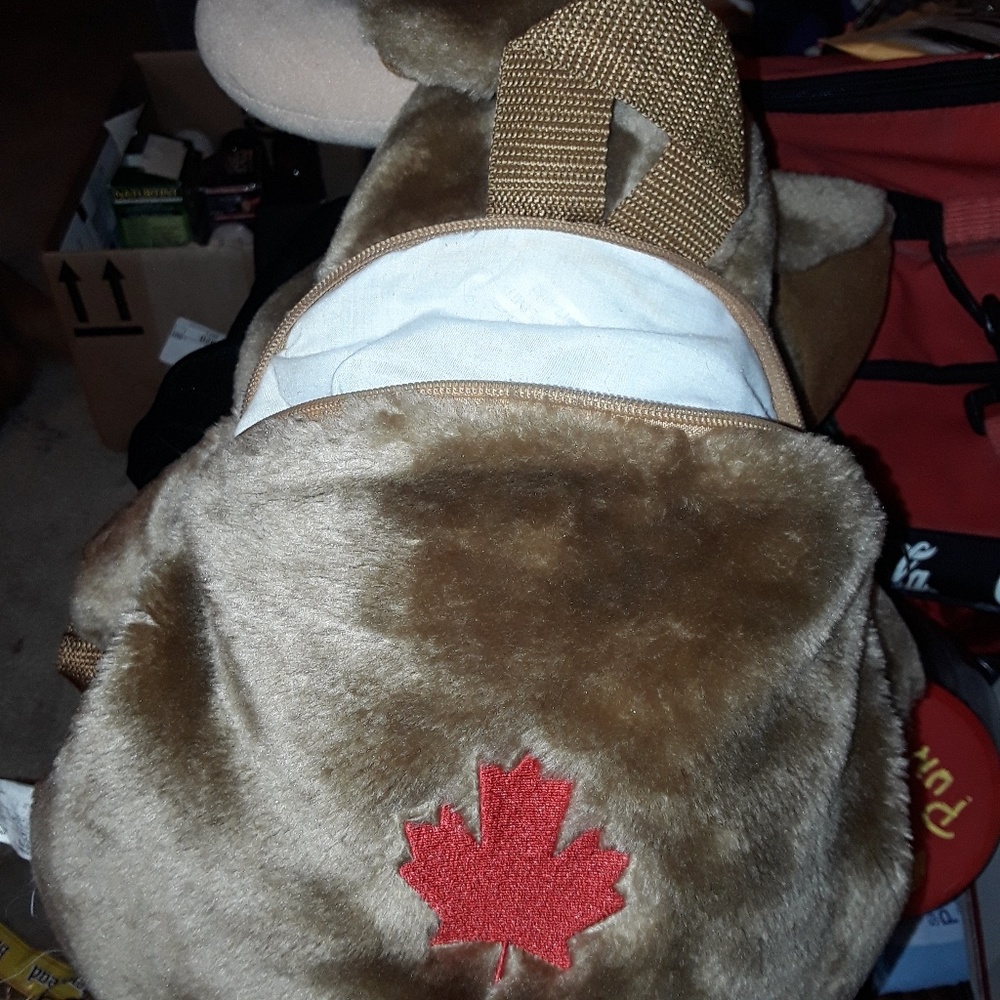 Canadian Moose Backpack - Gem